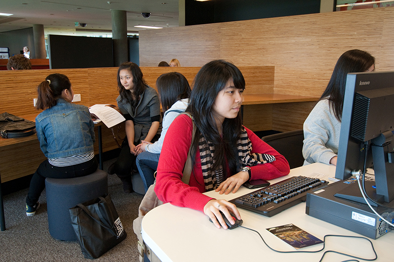 Book & use a Library PC for up to 4 hours | Victoria University