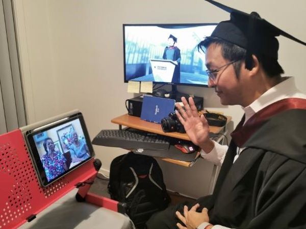 Delivering 'virtual graduations' in style | Victoria University